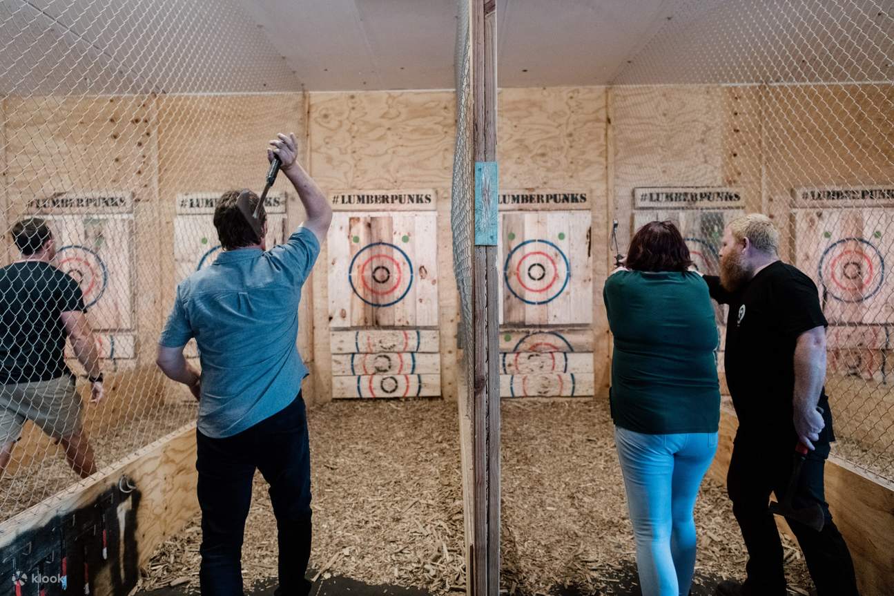 Axe Throwing Experience in Melbourne - Klook Hong Kong